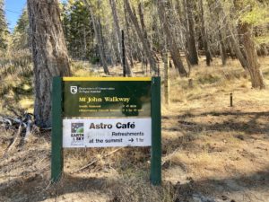 Mt John Summit Circuit Track Tekapo – Niki in New Zealand